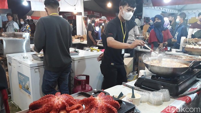 Festival Kuliner Solo, Siapkan Ribuan Porsi Tengkleng-Sambal Gratis ...