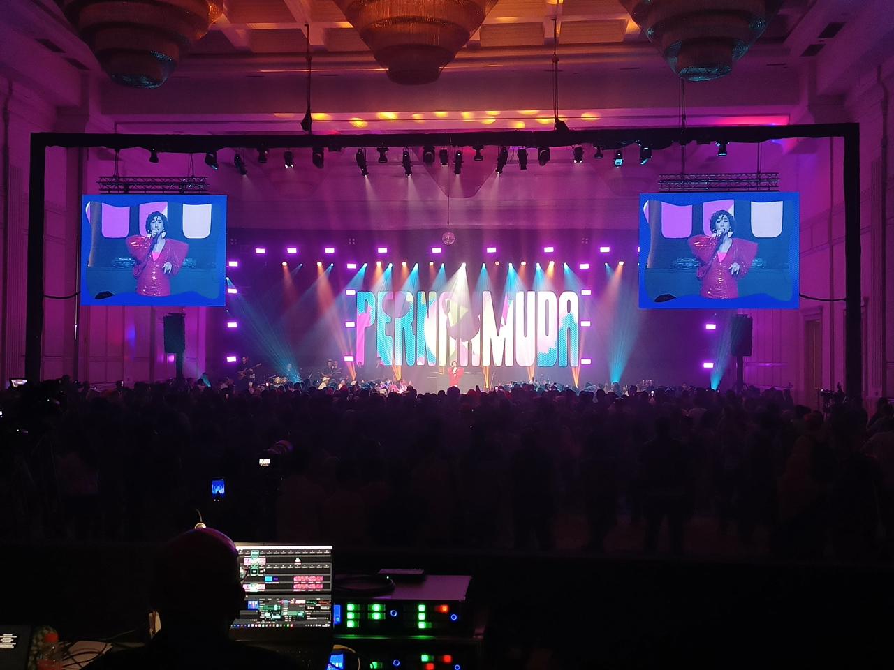 HSBC Tutup 2025 dengan Pesta Spektakuler, Diramaikan BCL dan RAN ...